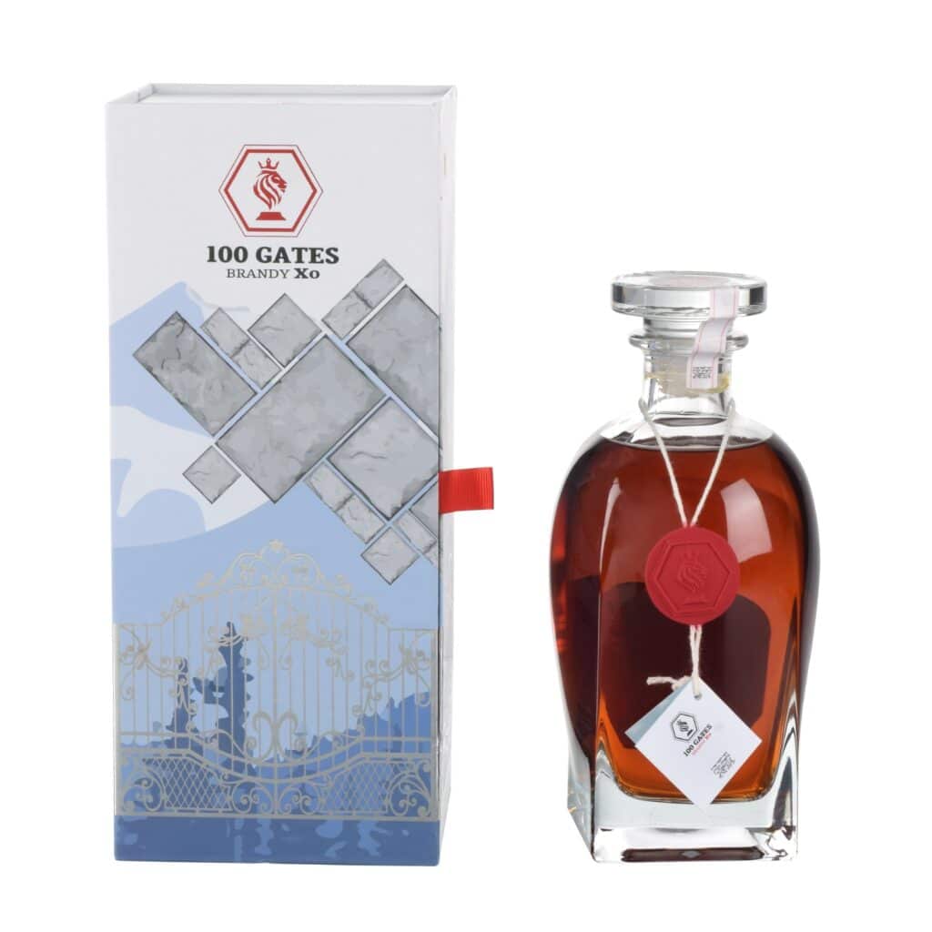ברנדי 100 שערים Brandy Gate 100 - liquor-store